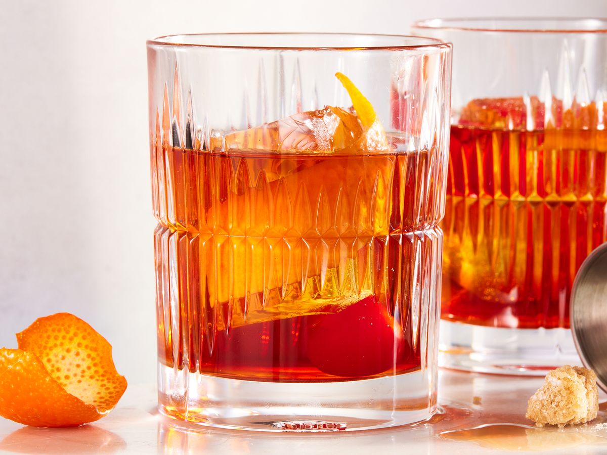 Classic Bourbon Cocktail Recipes... With a Creative Twist - Gamecock ...